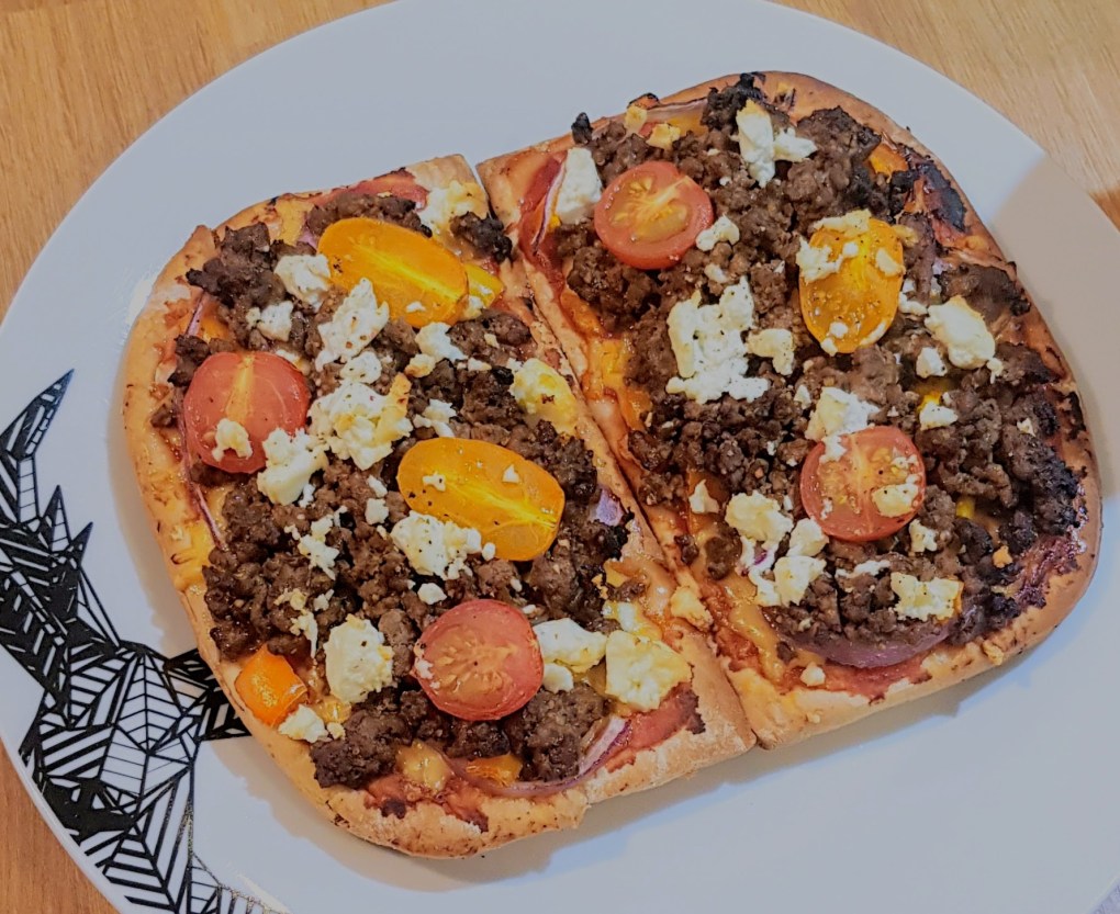 Cheeseburger Flatbread Pizza | THE WEE CALEDONIAN COOK